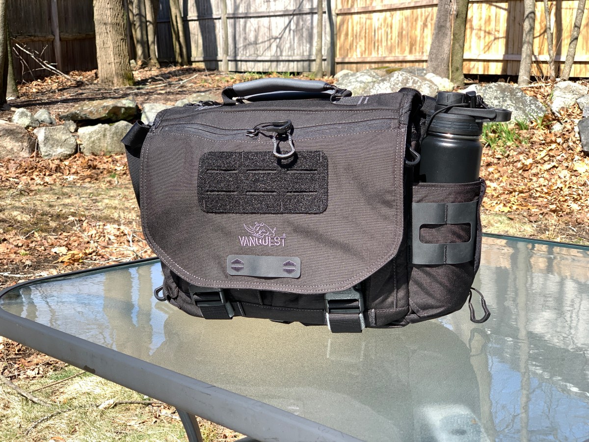 Vanquest ENVOY-13 Messenger Bag: Review - The Perfect Pack
